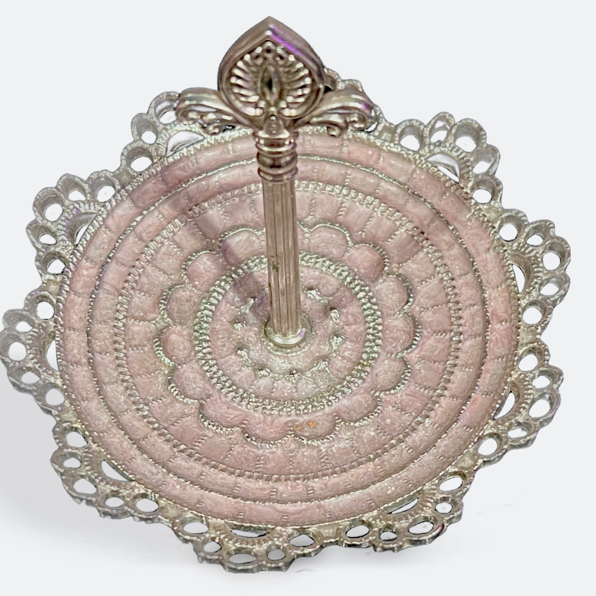 Cynthia Rowley Ring Holder | Greene Acres Christmas Tree Farm